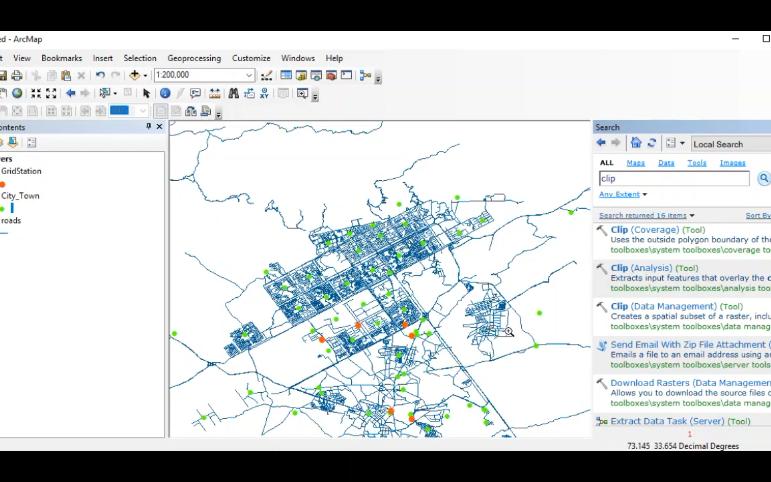 arcgis怎么一次导出选中范围内的多个图层的要素