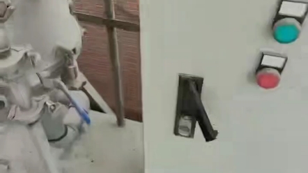 甩卖2吨双效强制循环蒸发器(材质316L)带平台无需安装,附件齐全,接电...