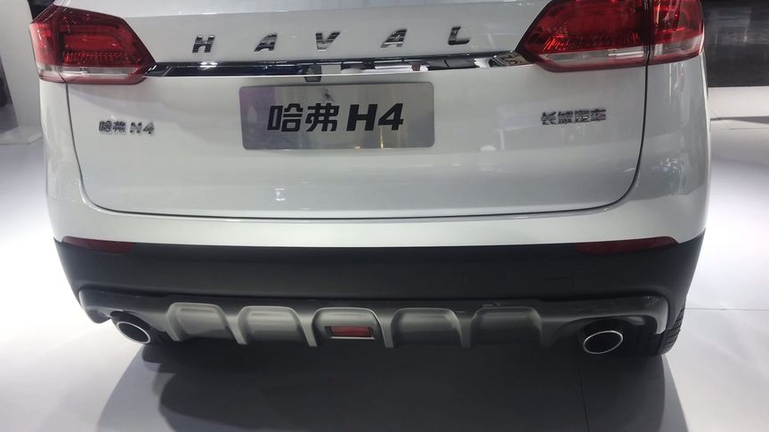 长城新款的SUV展出了,价格还优惠了1万多块钱,买回去过年有面子
