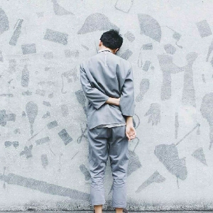 四处游荡无处安放 