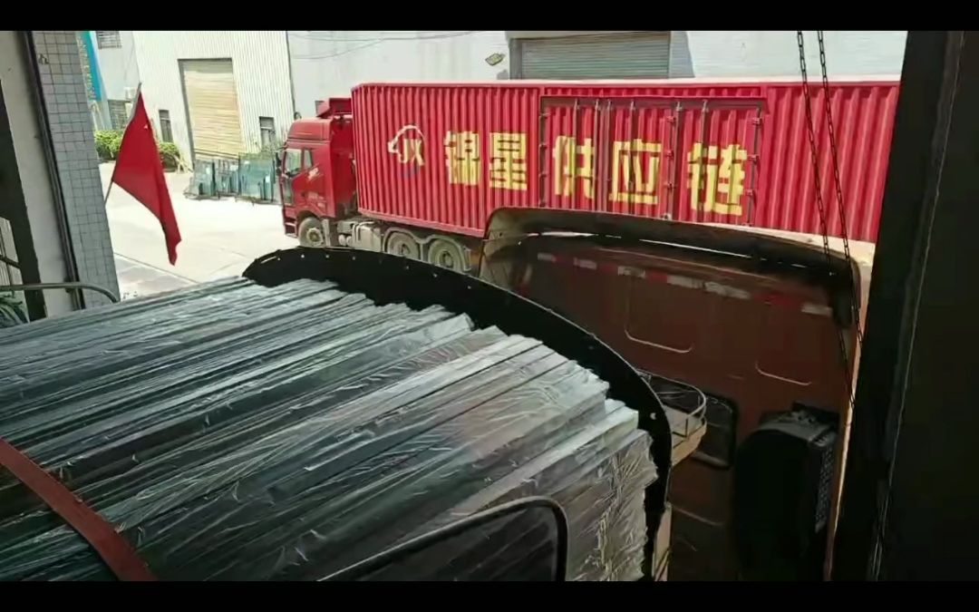 不锈钢管厂家喜有沃装车进行中