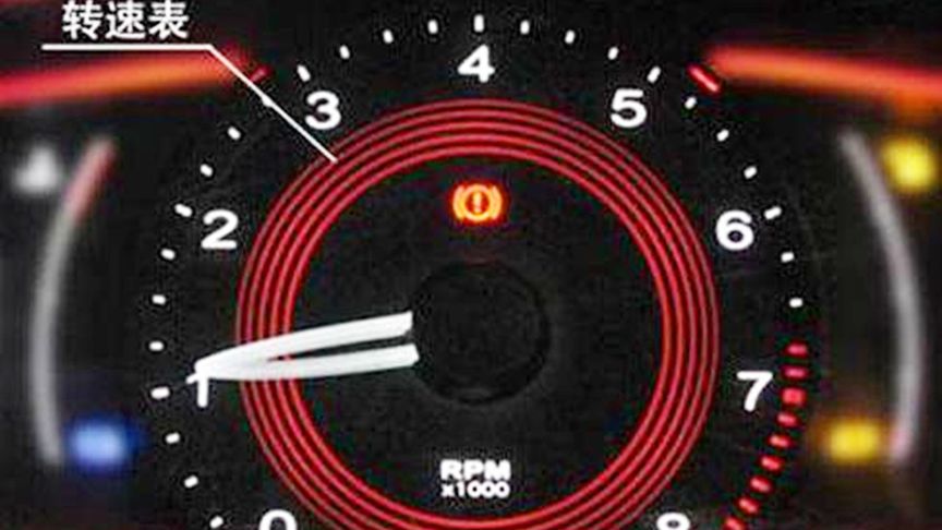汽车启动低转速抖动?很多车主不懂,这2个地方要处理了