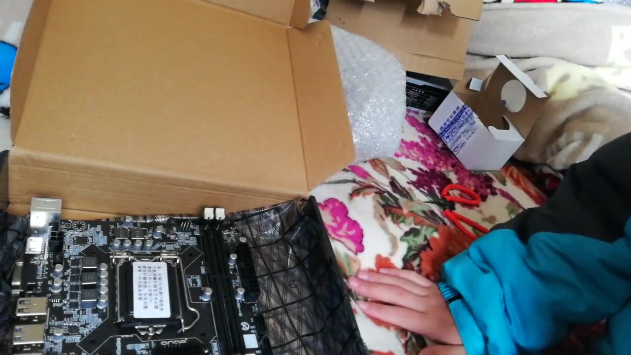 穷到没用过新主板!高中生垃圾佬开箱奔腾G5400与昂达H310CD3,...