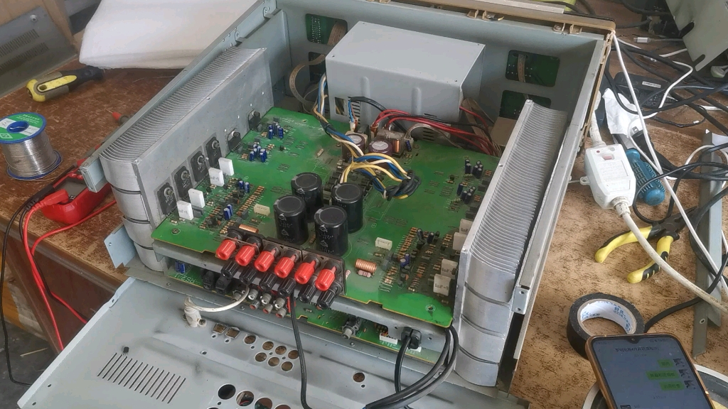 ...块钱的功放一个元件不用就修好了,白捡300块维修费,前提是要画电路图