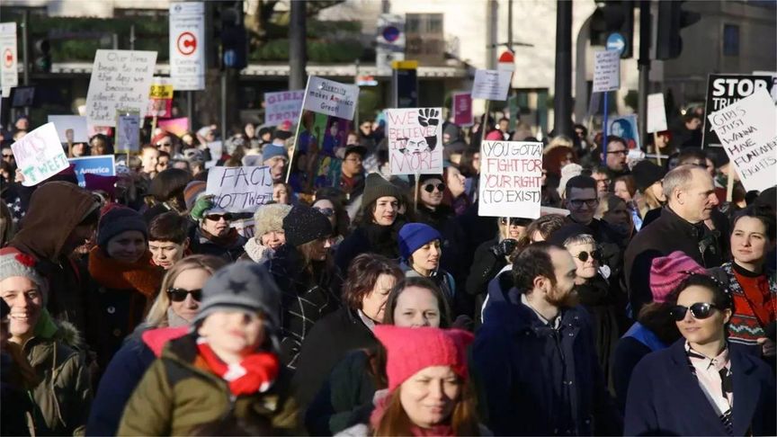 副总统称不排除承担总统职权,特朗普十几天任期能顺利结束吗?