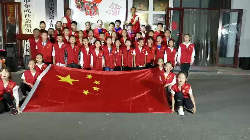 有一种感动,叫“中国红”;有一种骄傲,叫“五星红旗”