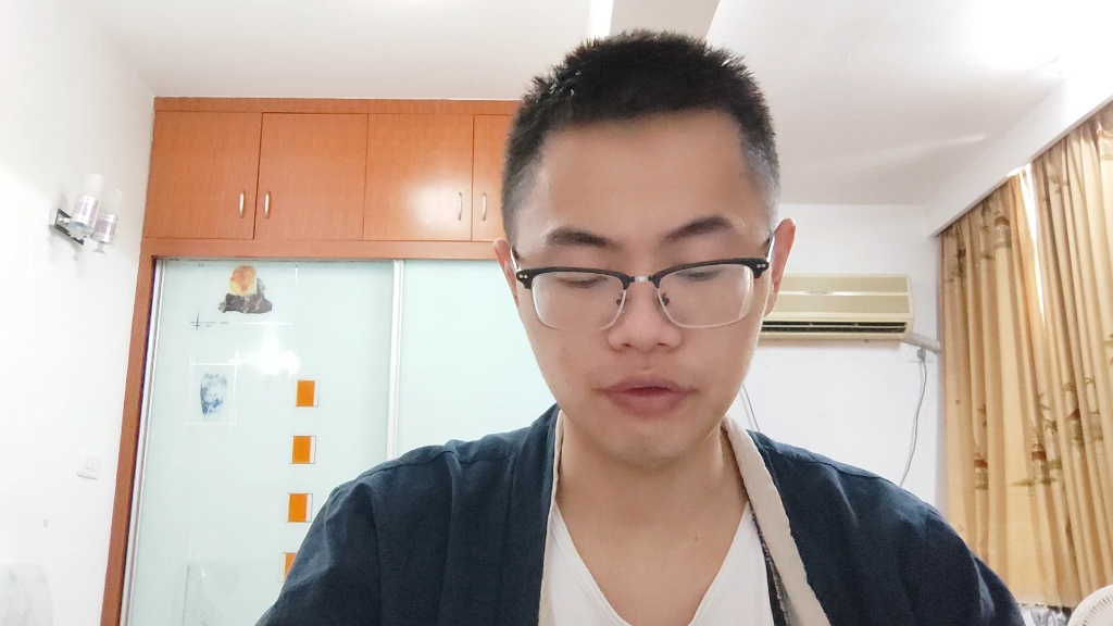 读书读书。必须完整、准确、全面贯彻新发展理念
