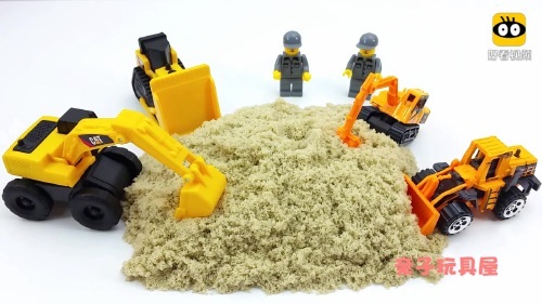 一起玩工程车玩具 挖掘机和推土机表演视频