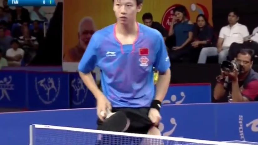 林高远VS樊振东,林高远正手挑打,力量真爆