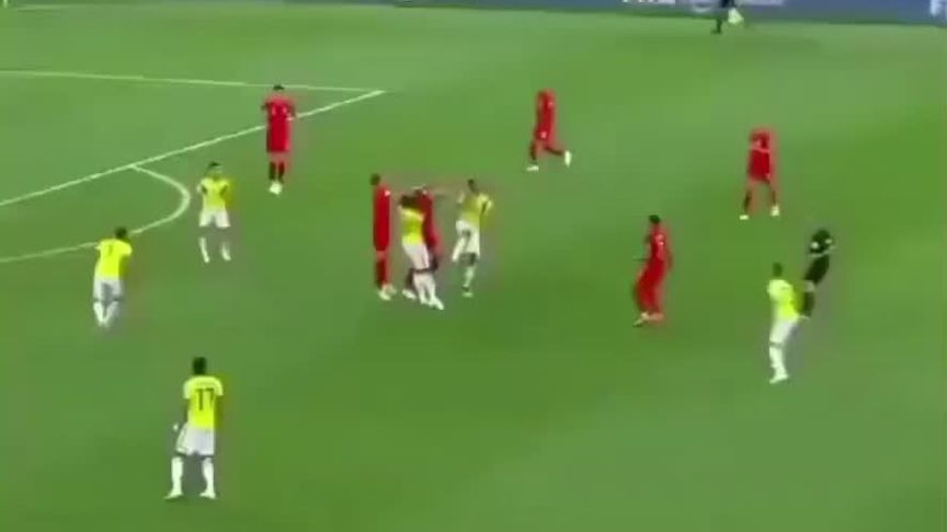 这是完美的世界波PK完美展翅高飞。#抖音热门小助手 #dou➕热门