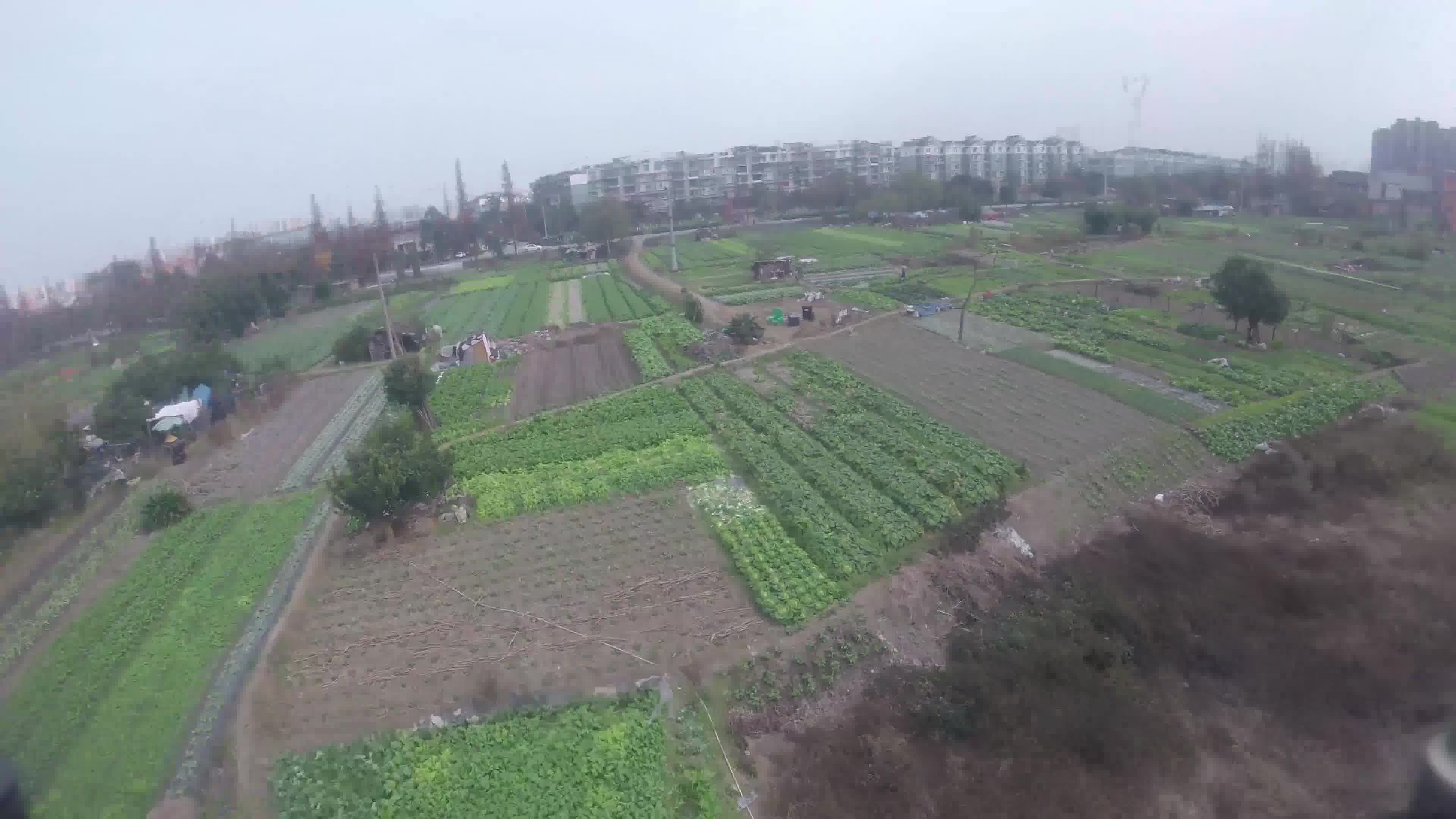 FPV 穿越机 菜鸟日常练习 3寸桨小机 背GoPro 5 挂850 4s电池 飞着好...