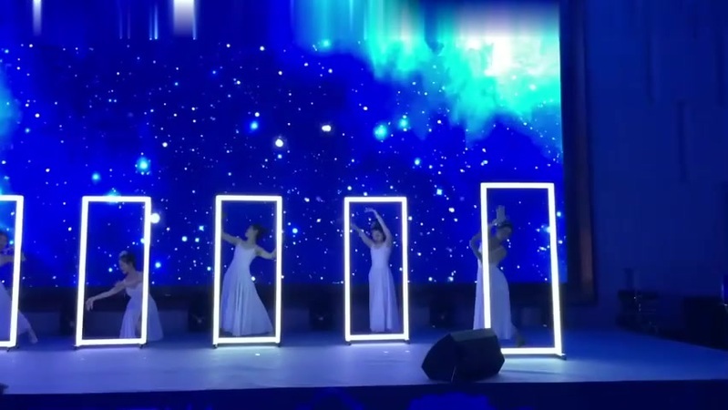 星崛创意 2023唯美舞蹈时空之门新品发布会年会晚宴节目表演首选...