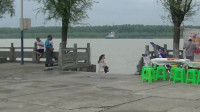 湖北江陵县竟然还有这么一个避暑胜地,美女去拍照,小孩去玩水