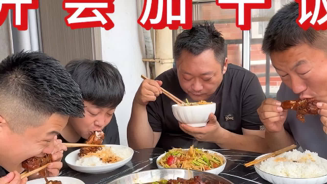 胖龙在家炖一锅五花肉,开启第二次会议,会议内容很精彩#美食