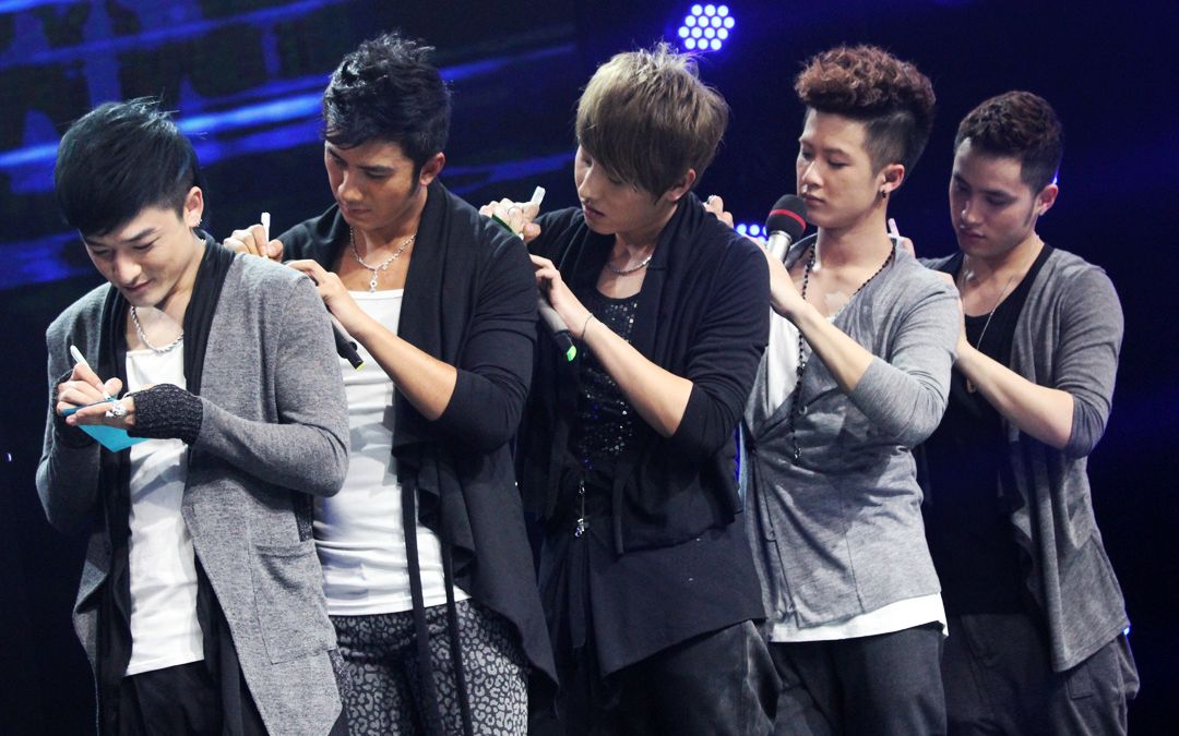 国组里少有的团魂和兄弟情(MIC成团13周年预热)