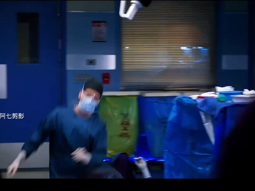 手术做到一半医生都晕到了电影推荐精彩片段一个片段看完了整部电影
