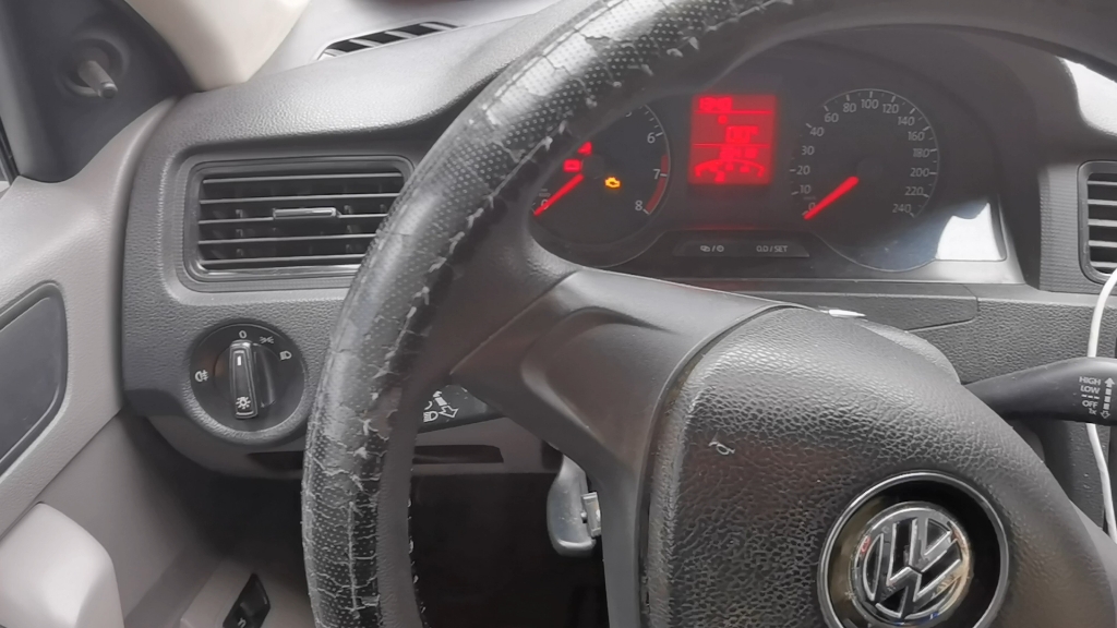 考试党灯光演示(手动挡出租车)