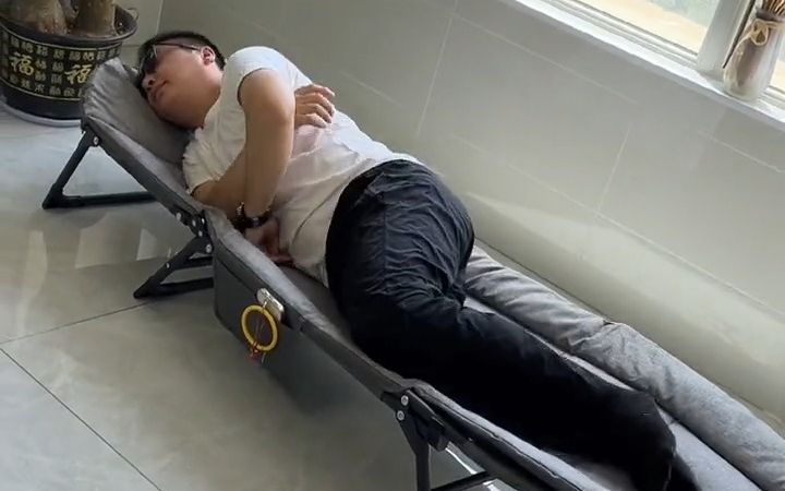 床垫一体折叠床,从此跟趴着午睡说拜拜