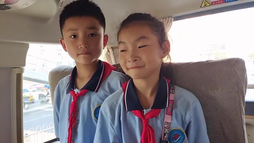 #记录美好童年 人生需要仪式感,孩子研学活动出发了。