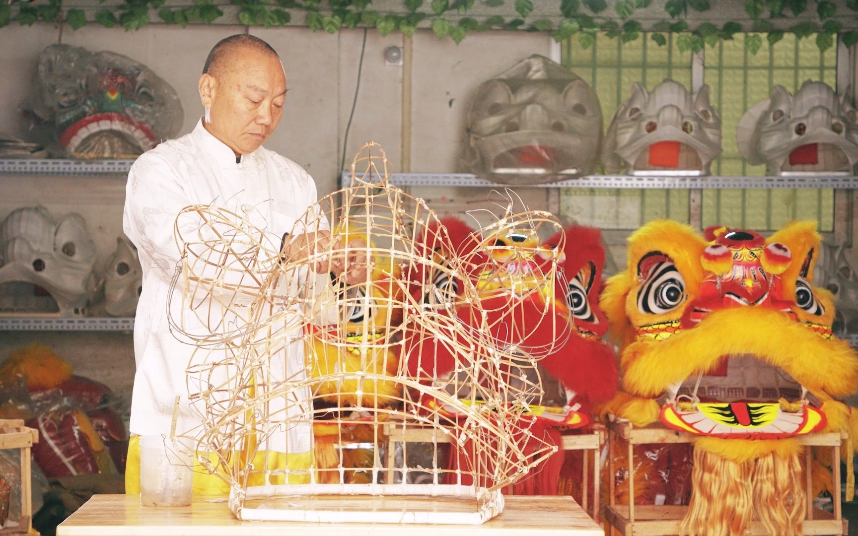 雄狮响南海:每个狮头都是一份精神的传承