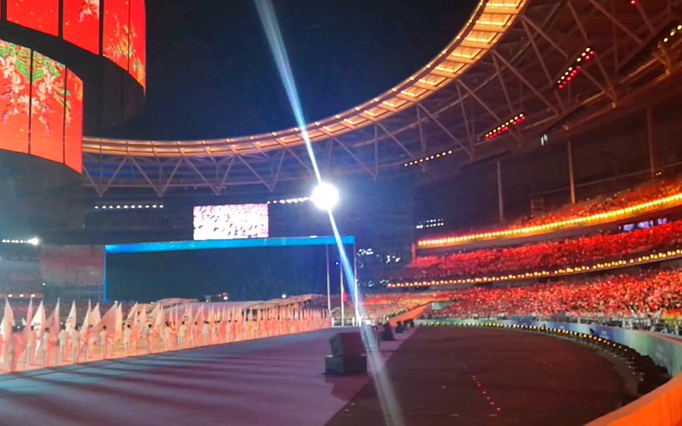 【民运会】开幕式现场升国旗奏国歌