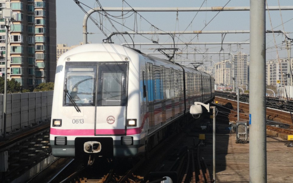 上海地铁六号线巨峰路与五莲路站小拍