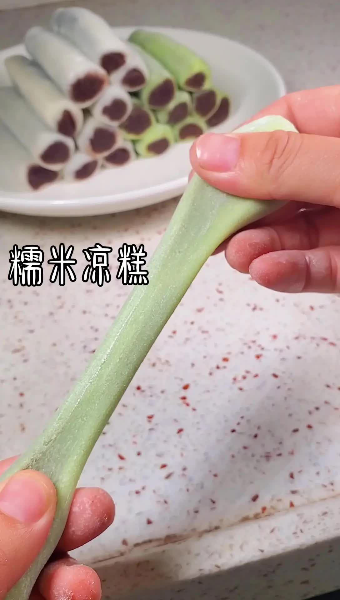 不用烤箱,不用打发,就能做出软软糯糯,冰凉Q弹的