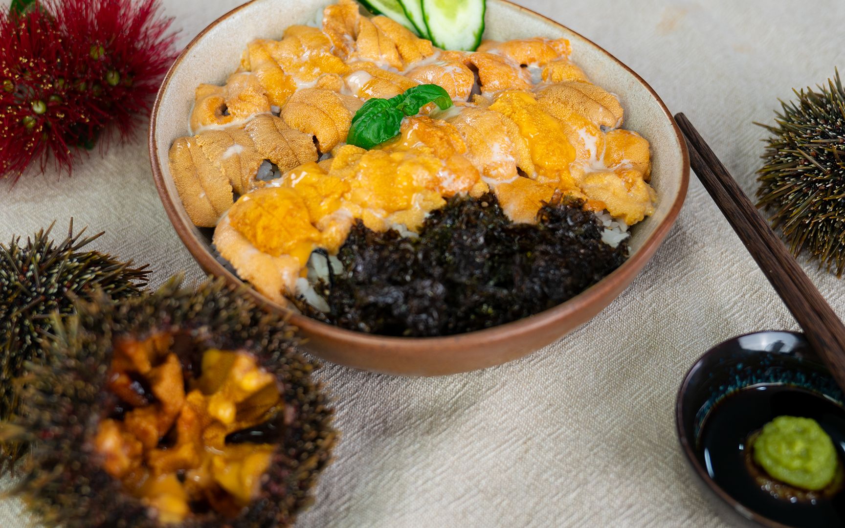 呆滴厨房 听说在国内日料店吃海胆容易挨宰 我趁着回国前赶紧下海捞...