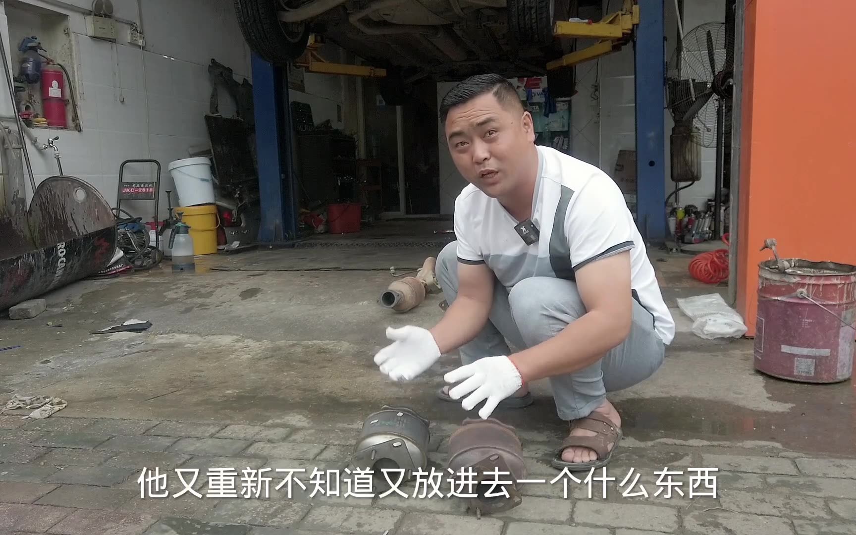 为什么修理厂和车贩子倒卖三元催化器呢?这玩意到底有多值钱