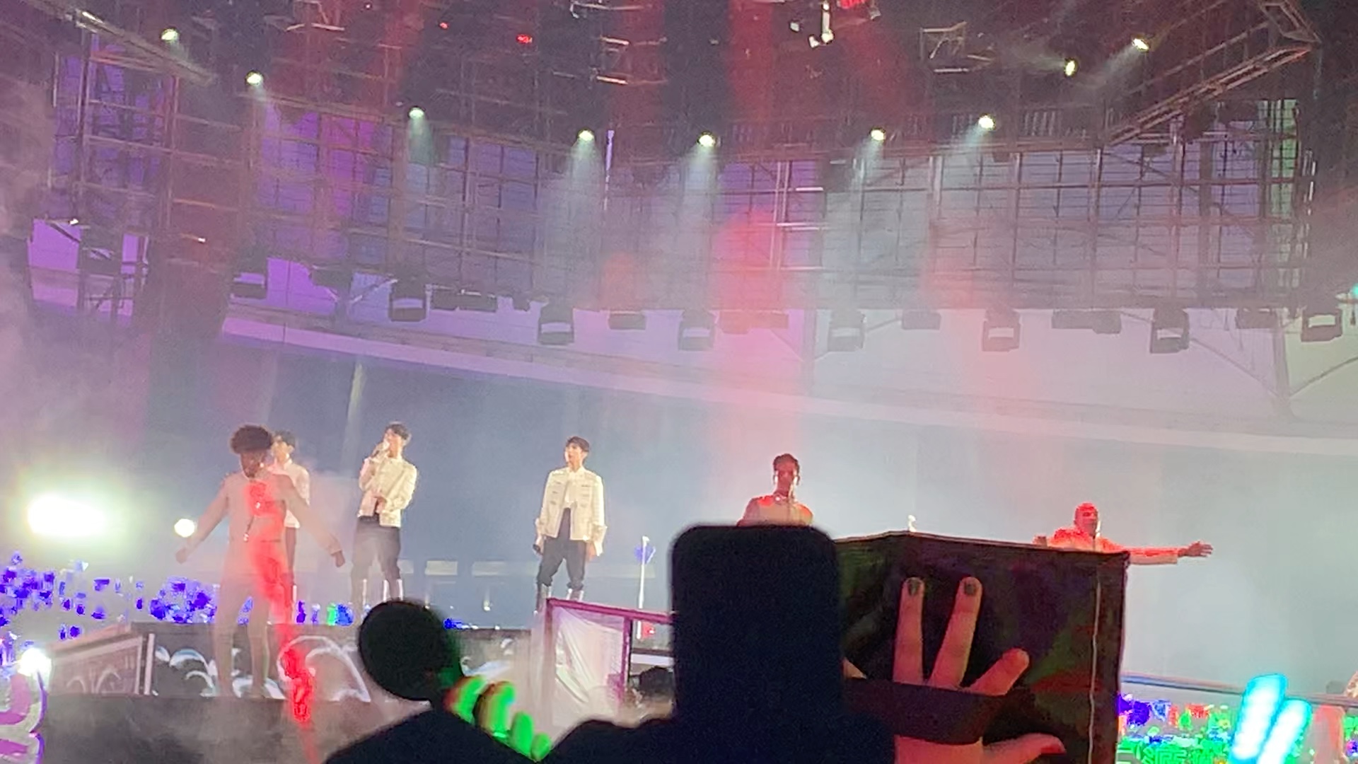 什么时候才有演唱会看啊…