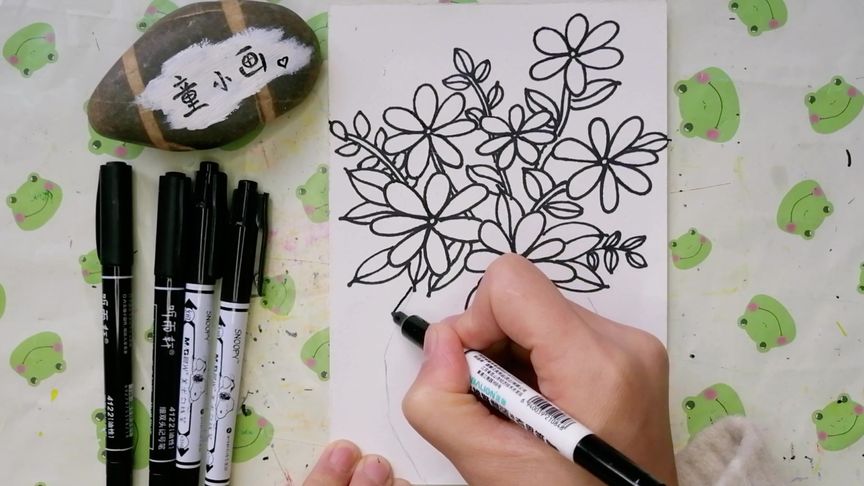 花瓶里的花这样画,简单美观,启蒙线描,建议为孩子收藏