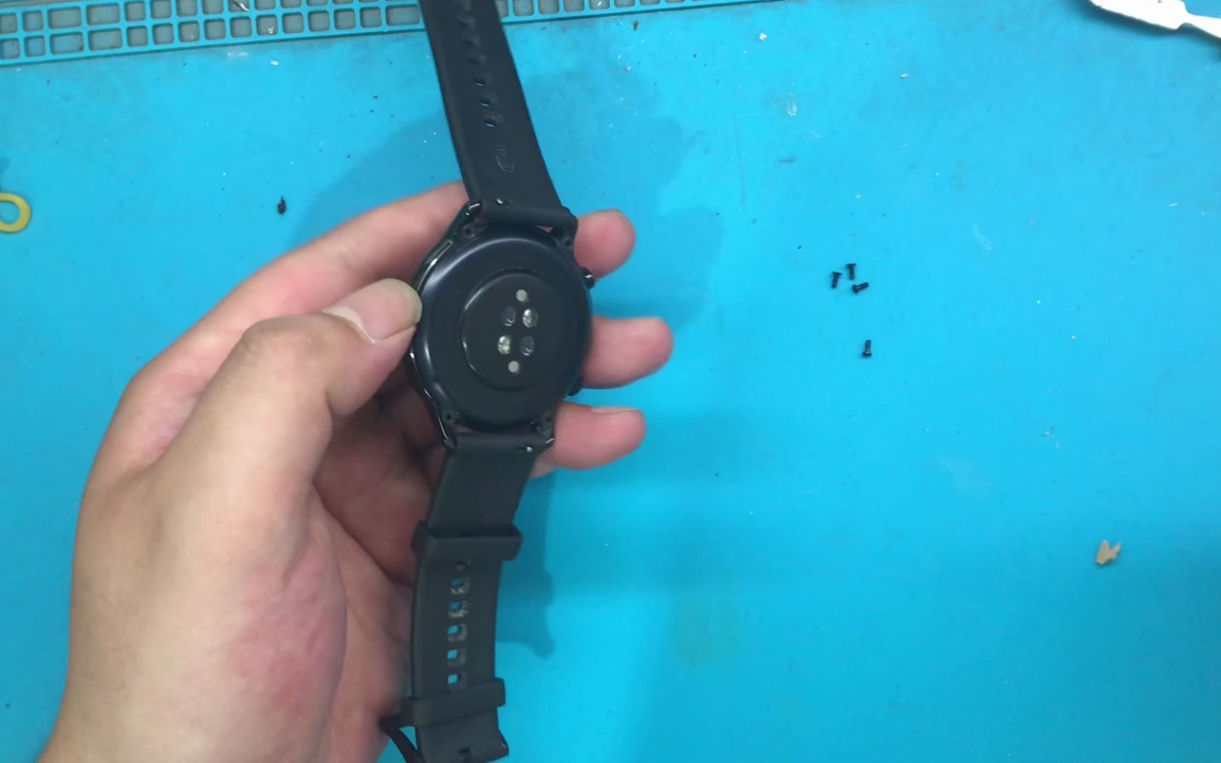 华为智能手表,更换主板与电池,顺利搞定