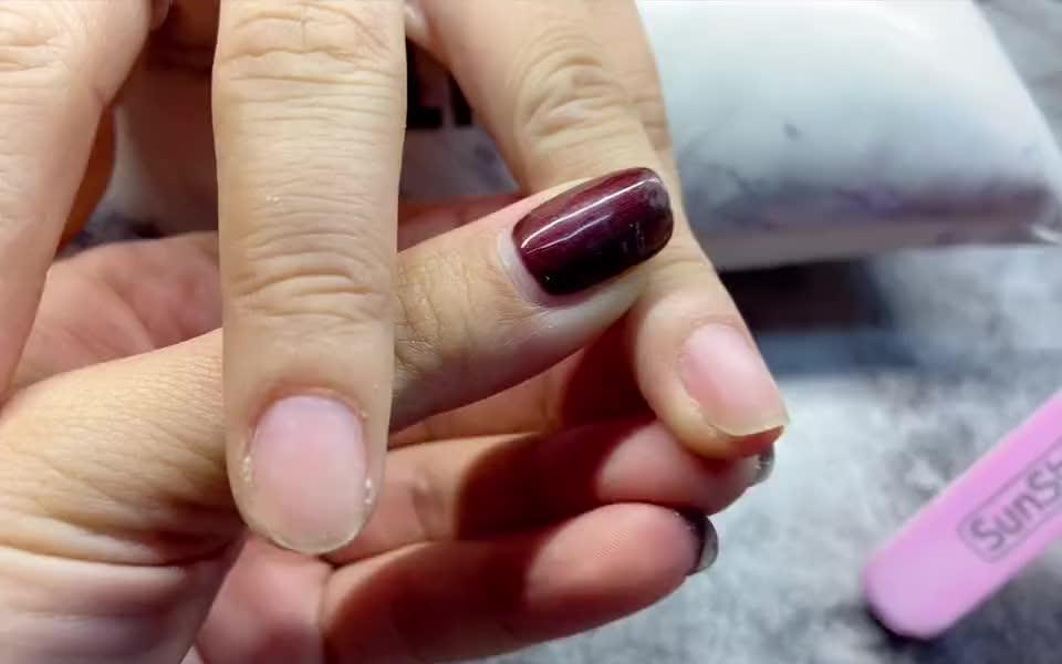 新手看过来,手把手教你正确打磨指甲。时间有点长,耐心看完哦