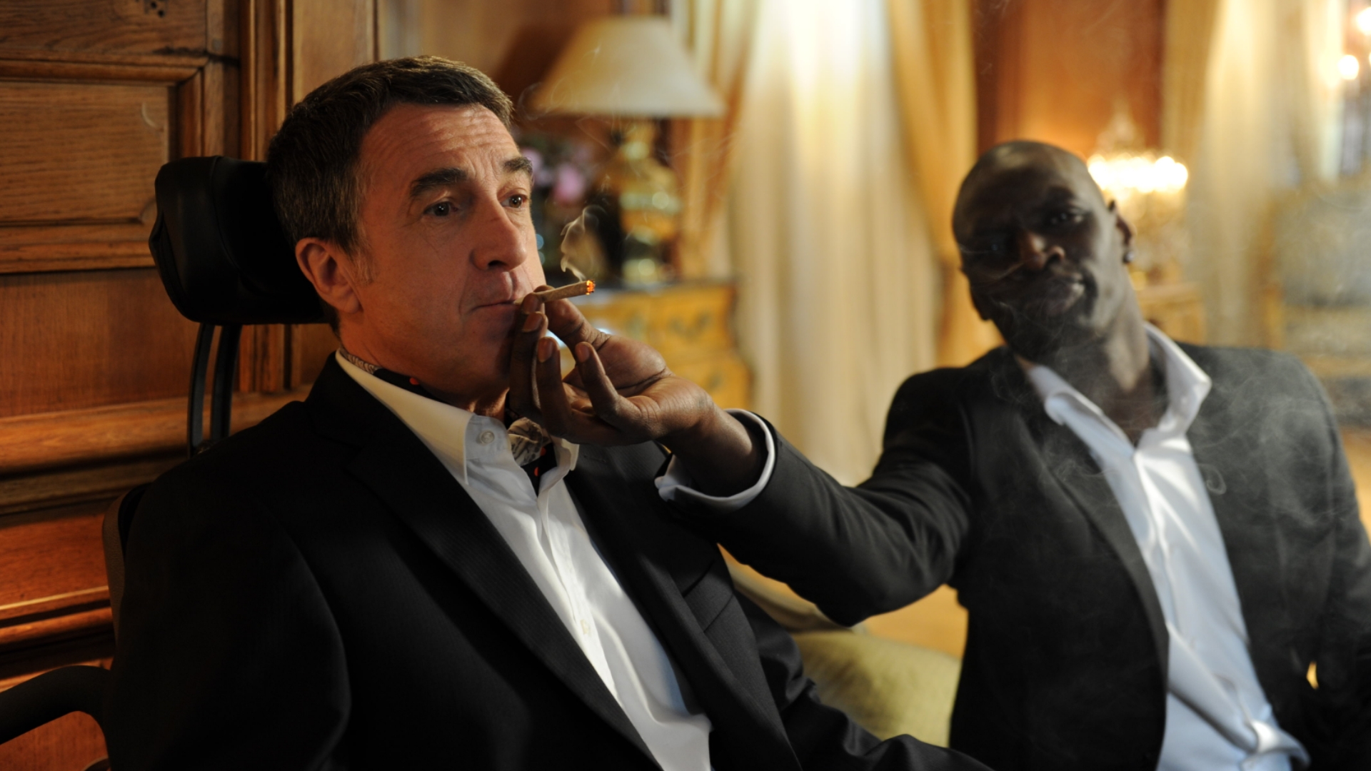 ...工作者与一位舞蹈老师错综的恋情诠释得淋漓尽致,烘托出在战乱时期...