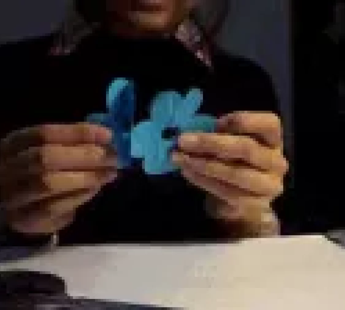 动手剪一剪(利用平移与旋转)小学数学二年级下册图形的运动