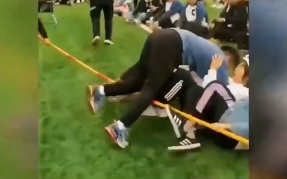 爆笑的校园运动会上的尴尬瞬间!