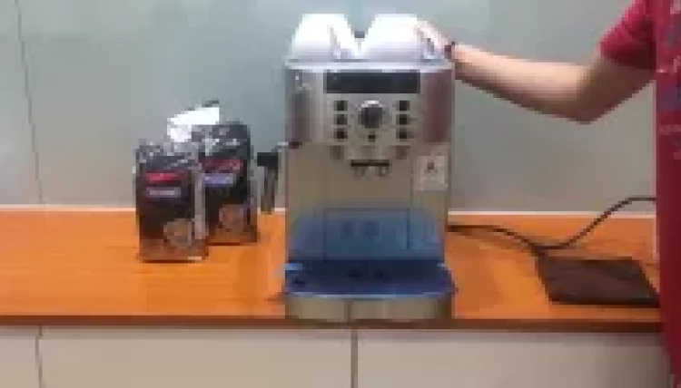 德龙全自动咖啡机--ECAM22.110.SB首次开机流程