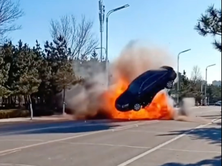 车上这几个危险警示灯你都认识不?#每天一个汽车知识