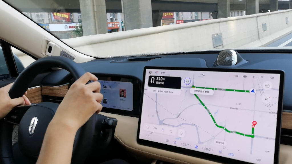 问界M5试驾体验,遥遥领先