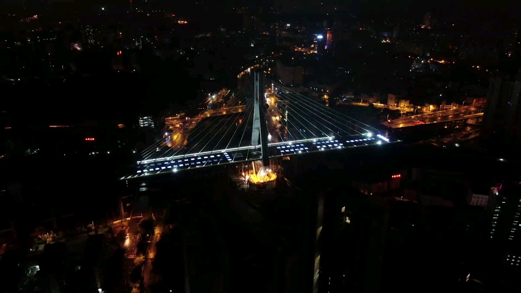 世界首次!福建龙岩大桥完成“第二次转体”