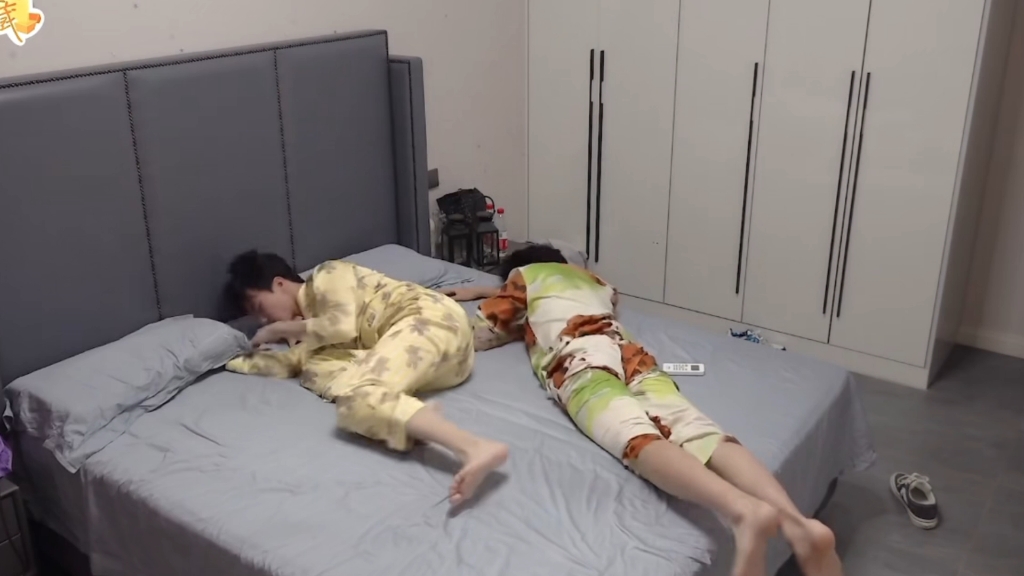 【TF家族三代】朱志鑫苏新皓张极‖笨蛋起床