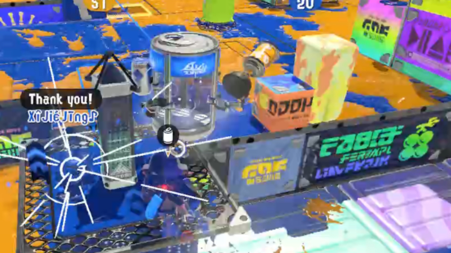 怎么多了瓶饮料…哦没多呢