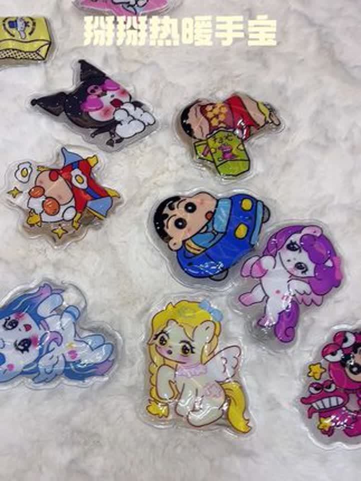 掰掰热暖手宝 轻轻一掰就能用,还不用充电,用过的放开水锅里煮化又能...