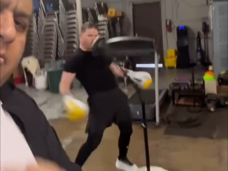 阿瓦雷兹恢复训练,打个速度球这么嗨皮吗?ߘ�ߘ�ߘ