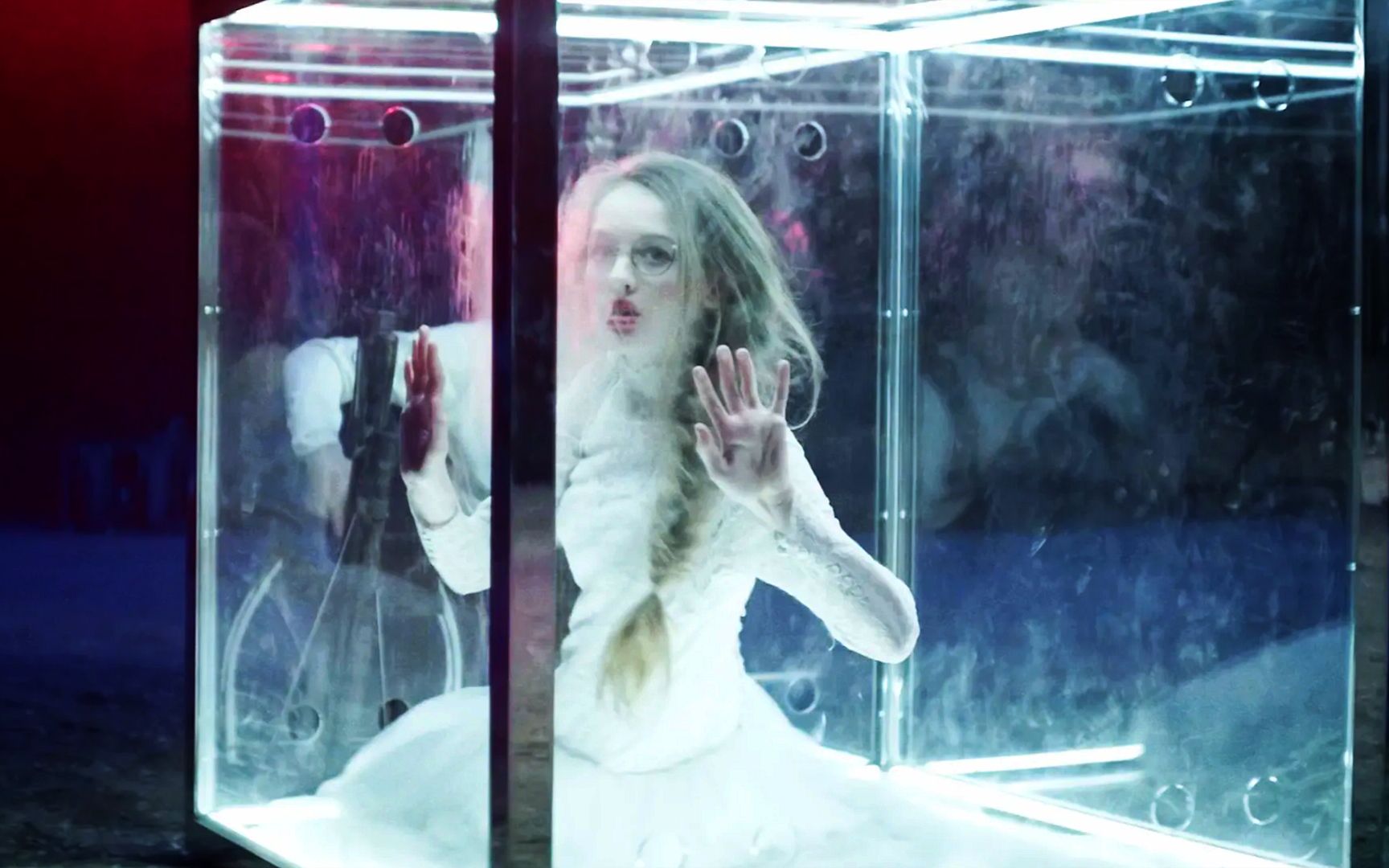 人死后的世界,就像玩游戏一样,会体验各种不一样的喜怒哀乐