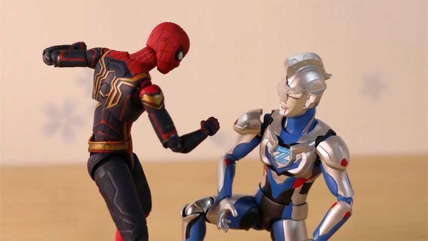 【模玩一发的定格动画】泽塔奥特曼和蜘蛛侠