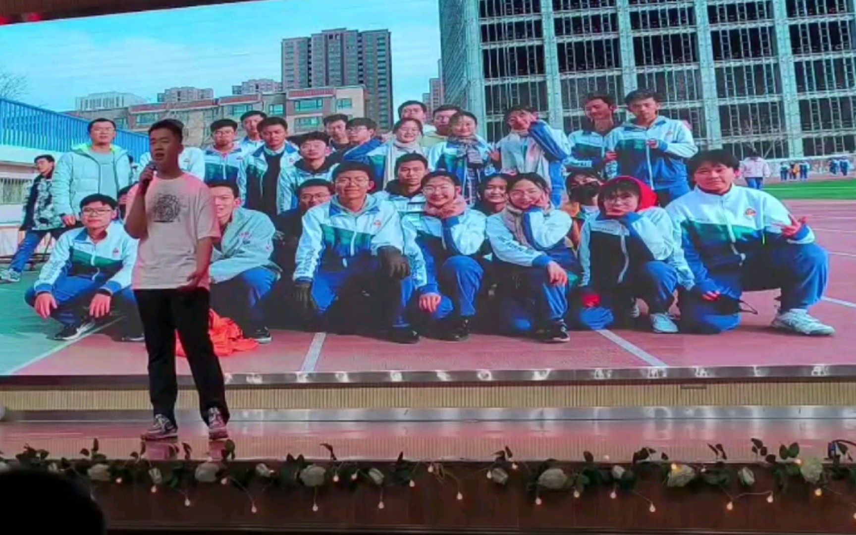 泪目回忆2022届银川一中国际部毕业典礼,帅哥美女的表演不要错过欧