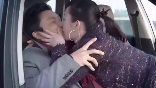 不是不爱你:这女人太生猛,大叔直接看傻了,这下精彩了