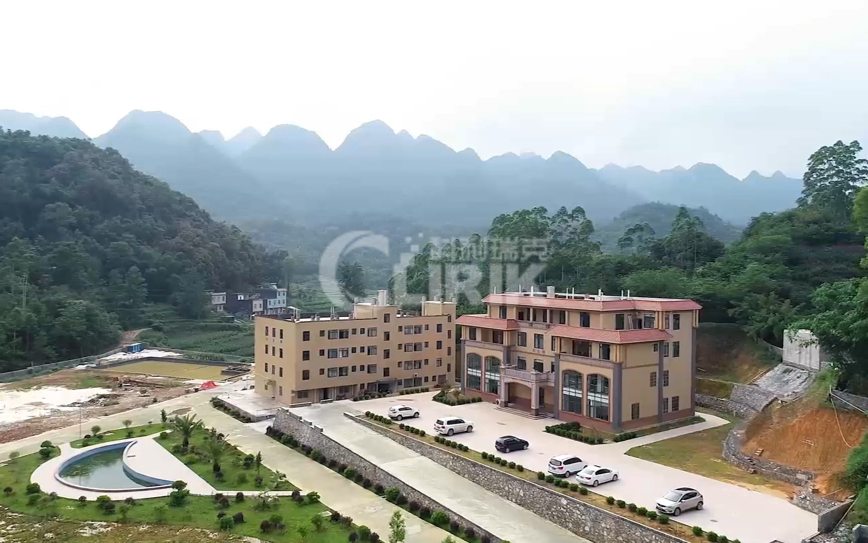 快来看看我们超酷的超细立磨生产线的运作流程吧