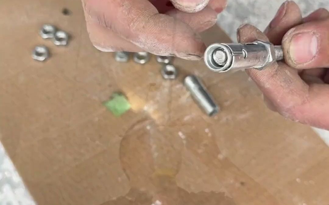 电动晾衣架安装教程第一集家装卫浴 电动晾衣架大有工具